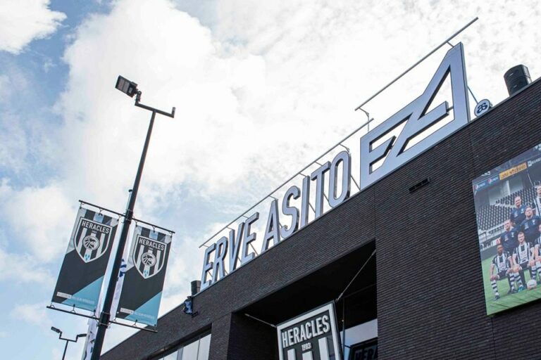 Erve Asito nieuwe naam stadion Heracles Almelo | Schoonmaakjournaal ...